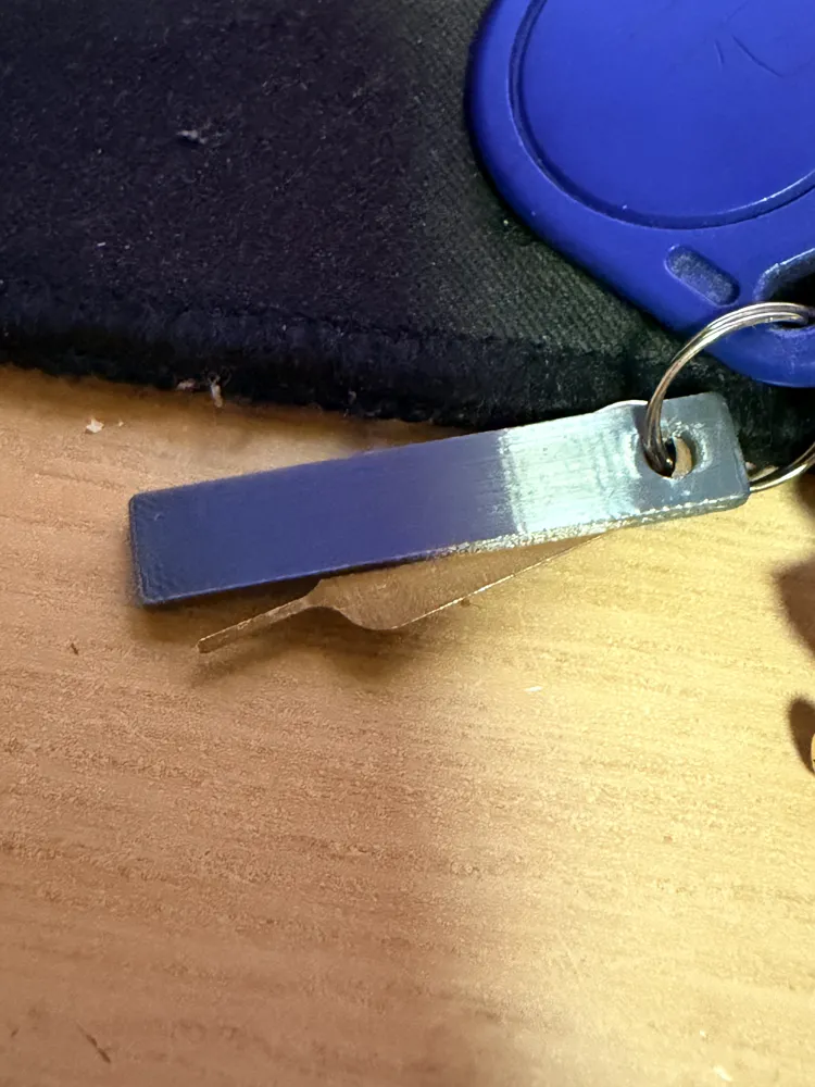 Schlüsselanhänger für SIM-Karten-Nadel-Schutzhülle – Kostenloses 3D ...