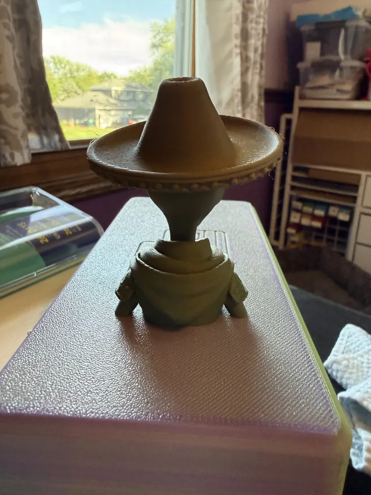 Alien wearing sombrero bust - Free 3D Print Model - MakerWorld
