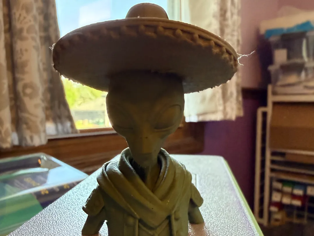Alien wearing sombrero bust - Free 3D Print Model - MakerWorld