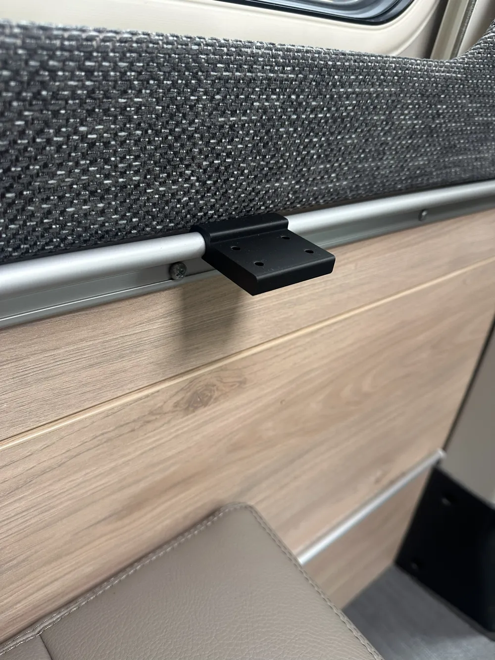 Table clip for the Quick-clip 12mm railing - Free 3D Print Model ...