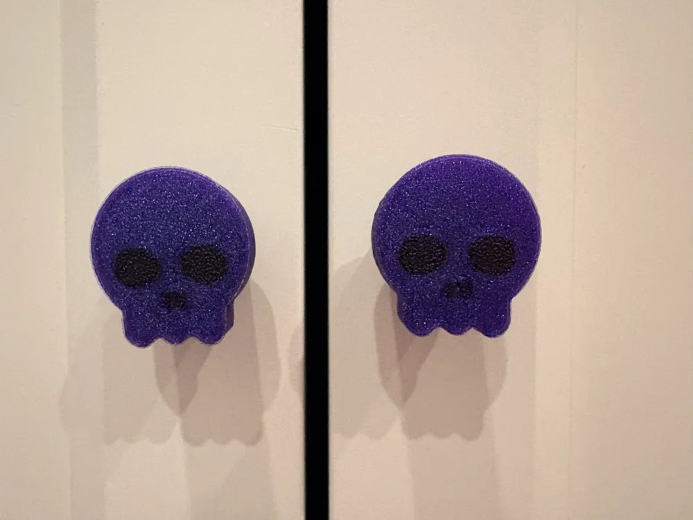 Cute skull Ikea Billy Oxberg knob - Free 3D Print Model - MakerWorld