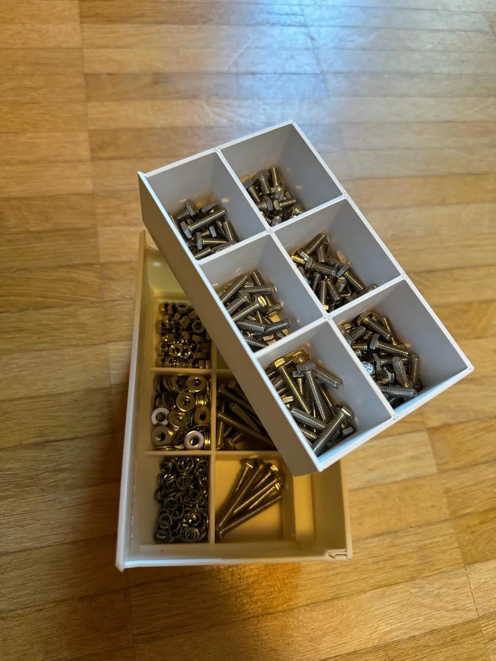 Maker's Screw Box multicolour - Free 3D Print Model - MakerWorld