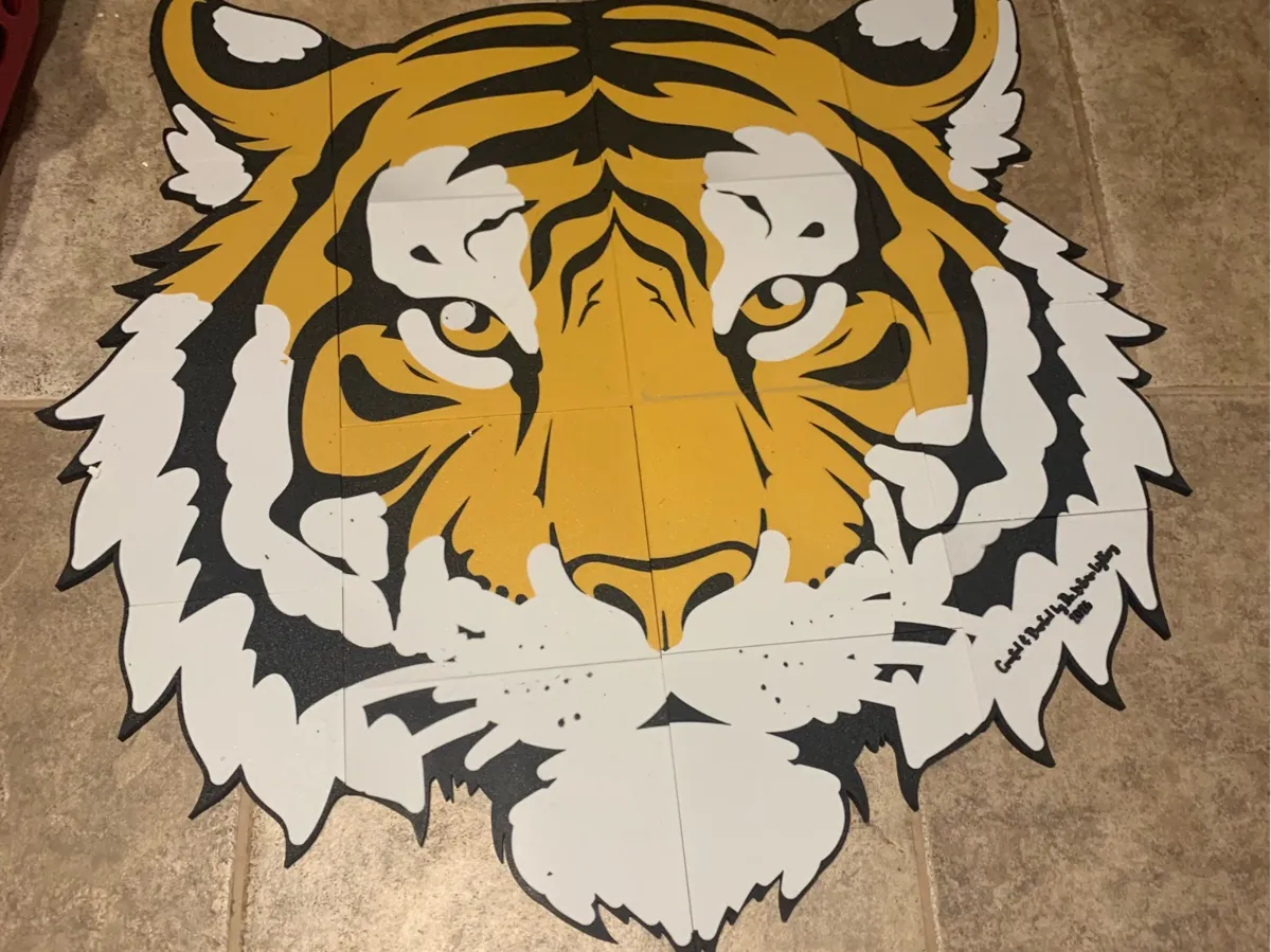 (Remixed) Bengal Tiger Vector Art - Free 3D Print Model - MakerWorld
