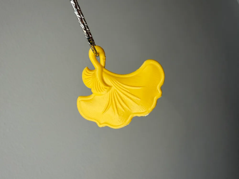 Ginkgo Leaf Pendant Necklace Charm - Free 3D Print Model - MakerWorld