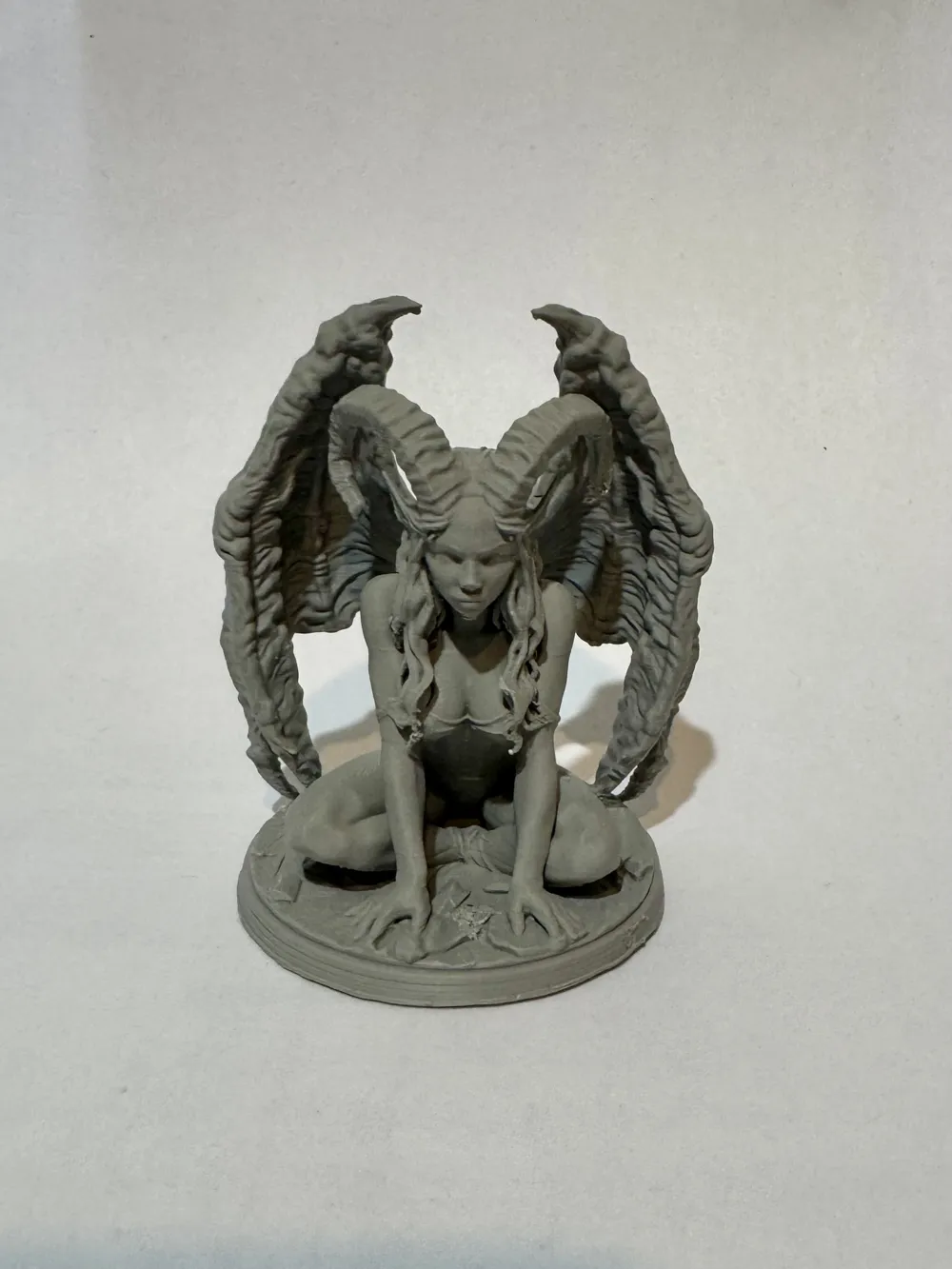 Weiblicher Dämon – Kostenloses 3D-Druckmodell – MakerWorld