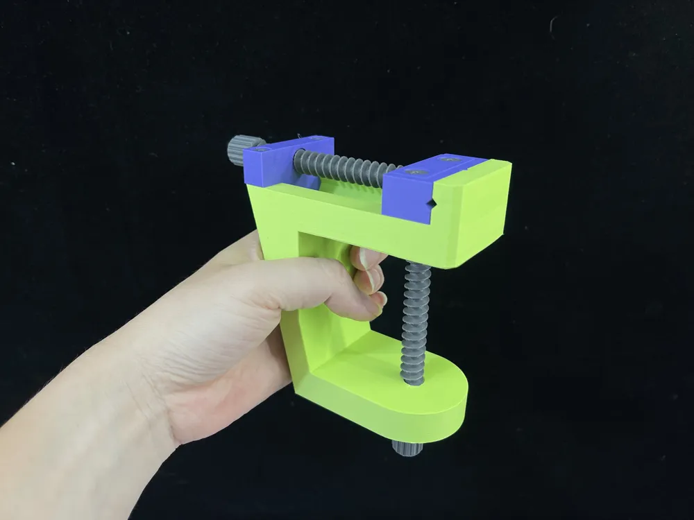 Desktop Mini Vise Small pliers - Free 3D Print Model - MakerWorld