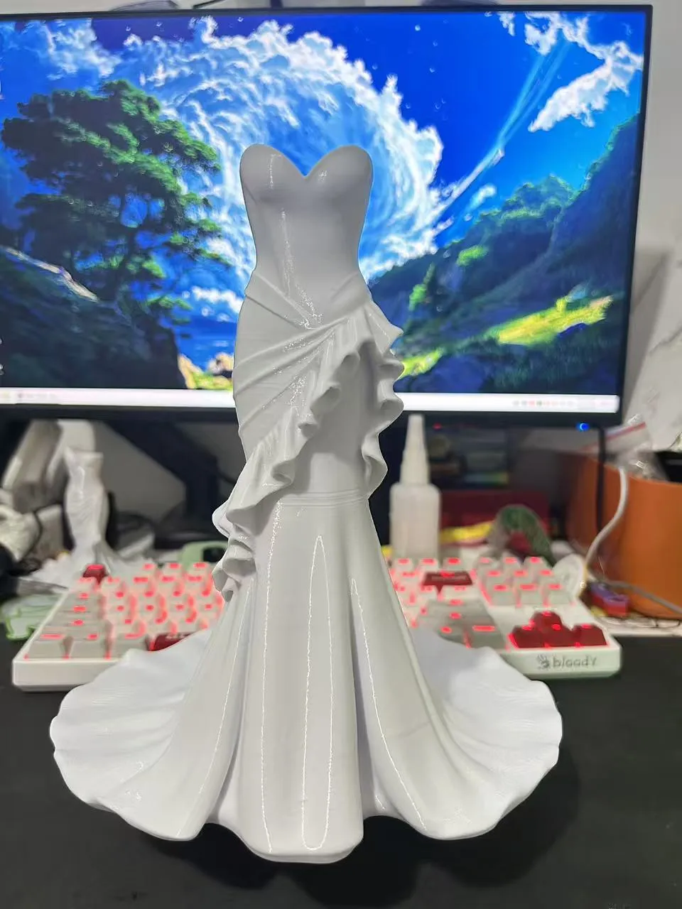 Strapless Mermaid Wedding Dress Vase, Lacy Version, no supports - Free ...