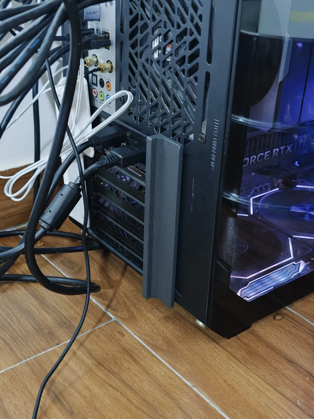 Cooler Master Qube 500 Flat Pack PCIe magnetic baffle - Free 3D Print ...