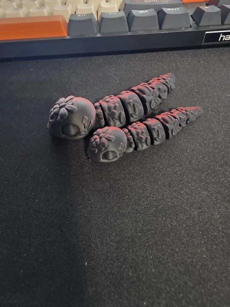 Articulated Flower Snake - Free 3D Print Model - MakerWorld