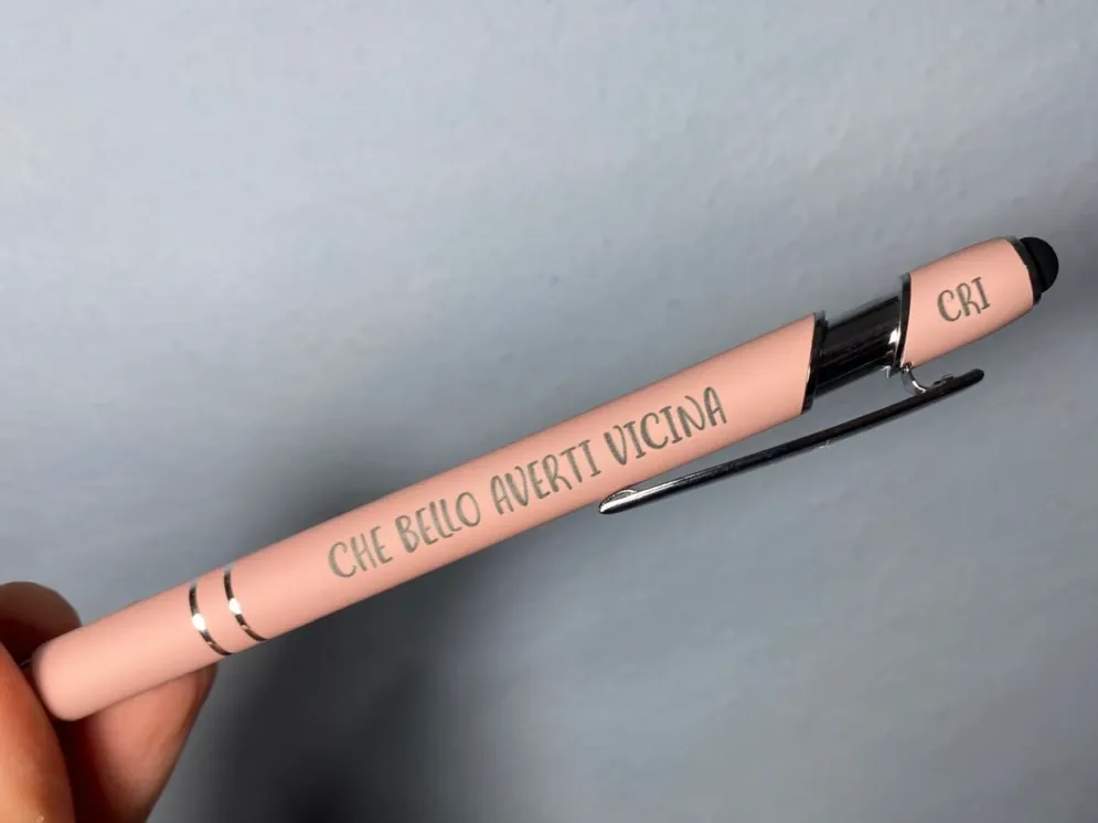 Pluma de goma personalizable - Modelo de impresión 3D gratuito - MakerWorld