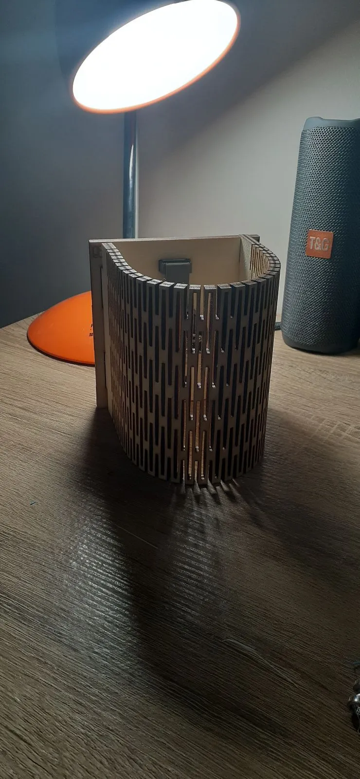 Kerf Bending Lamp - Lazer Cut Model by Layerline MakerWorld: Download ...