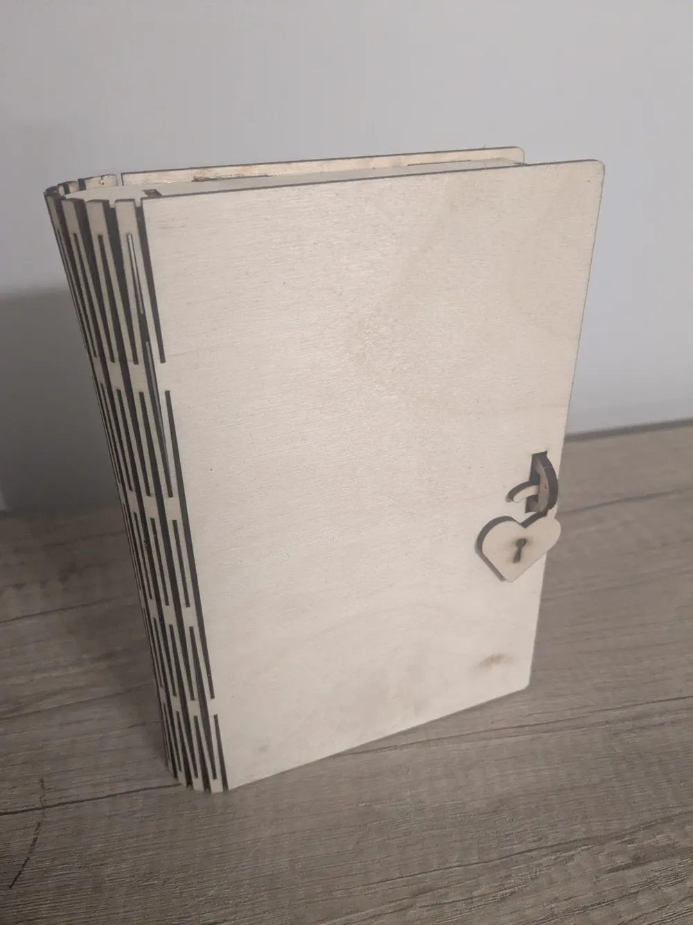 Book box by ChromeCraft MakerWorld: Download Free 3D Models