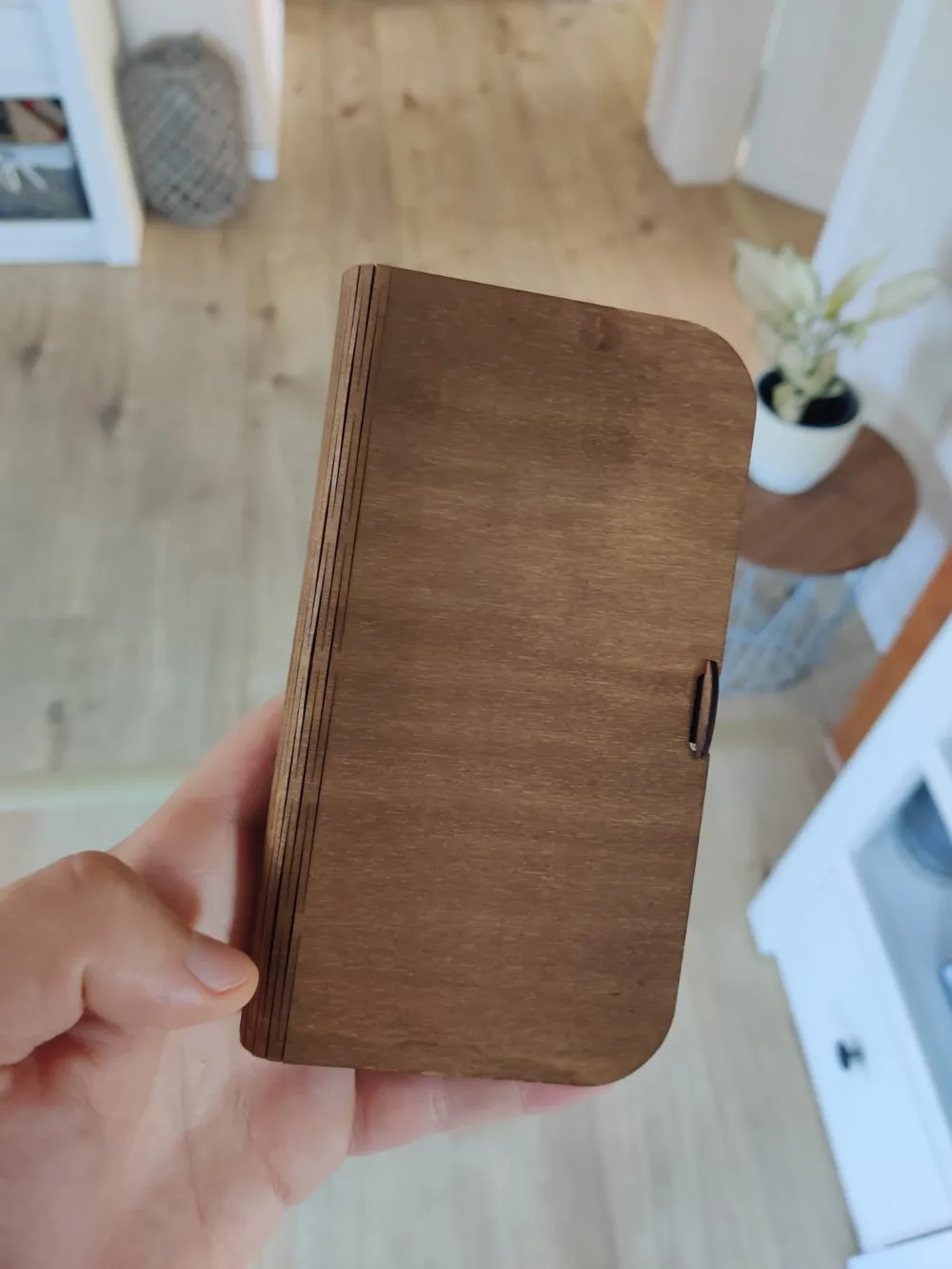 Folding Wooden Box – With a practical pull tab by woodbear MakerWorld ...