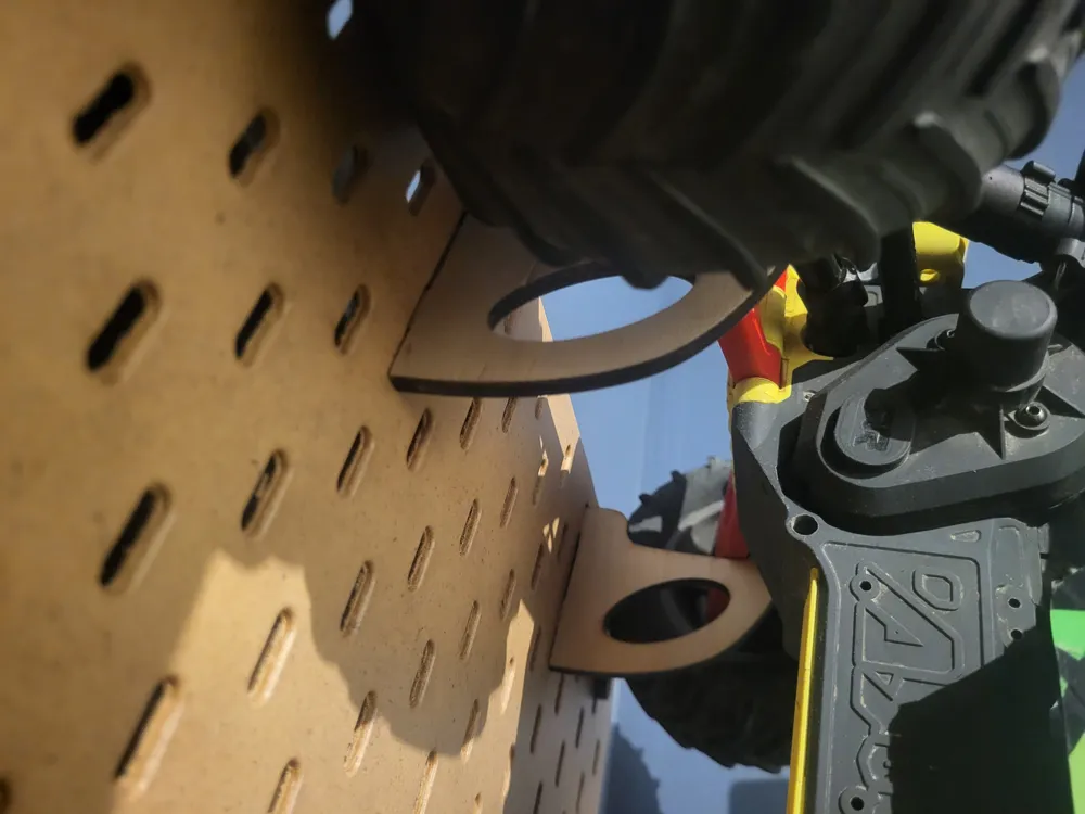 Skadis RC Support by Vulcain MakerWorld: Download Free 3D Models