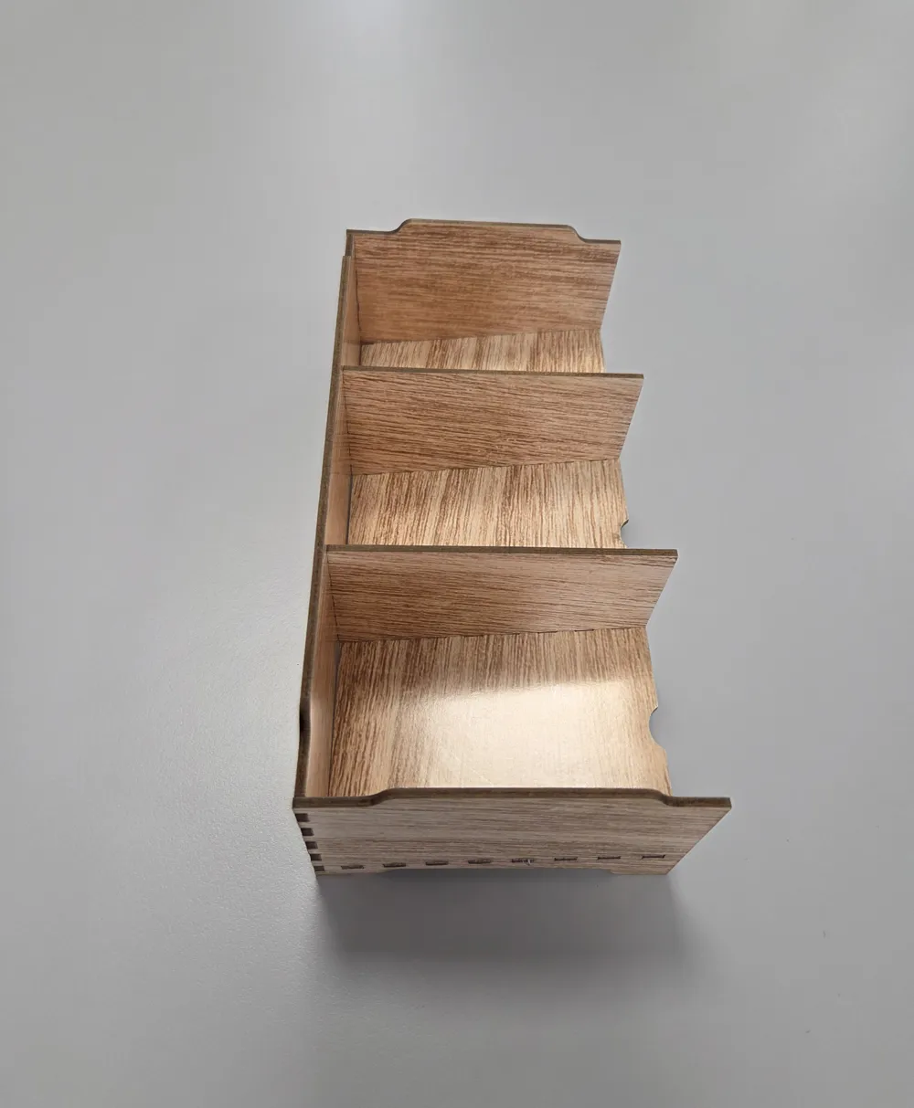 Object tray with divider by Caporale82 MakerWorld: Download Free 3D Models