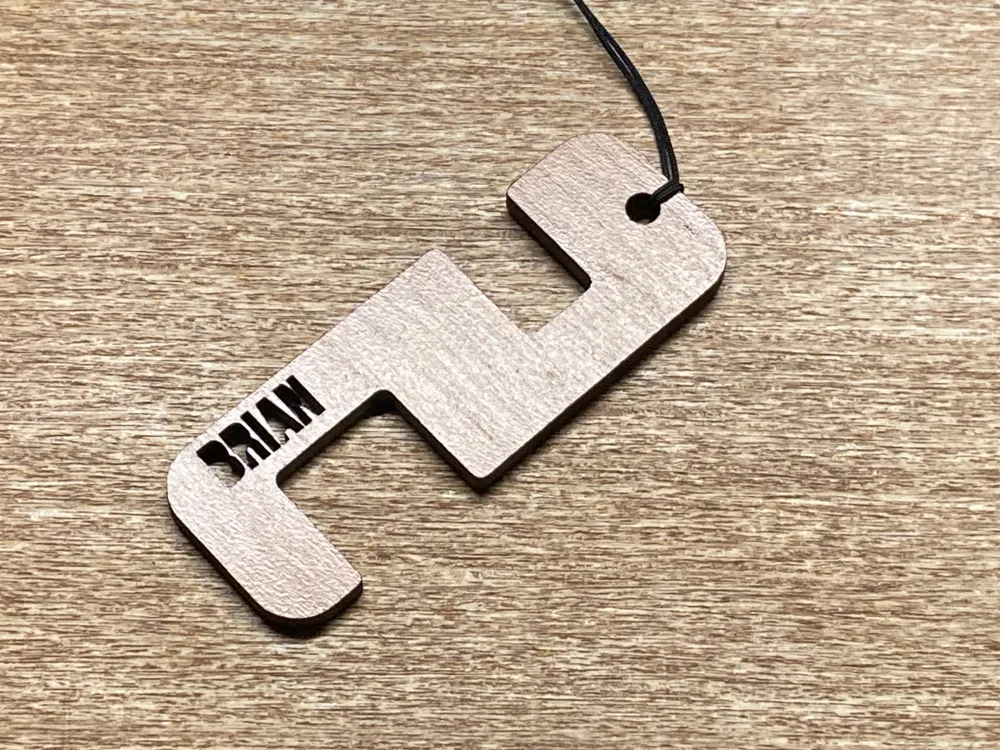 PHONE STAND KEYCHAIN by Etchlayer MakerWorld: Download Free 3D Models