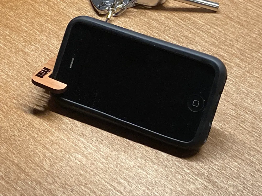 PHONE STAND KEYCHAIN by Etchlayer MakerWorld: Download Free 3D Models