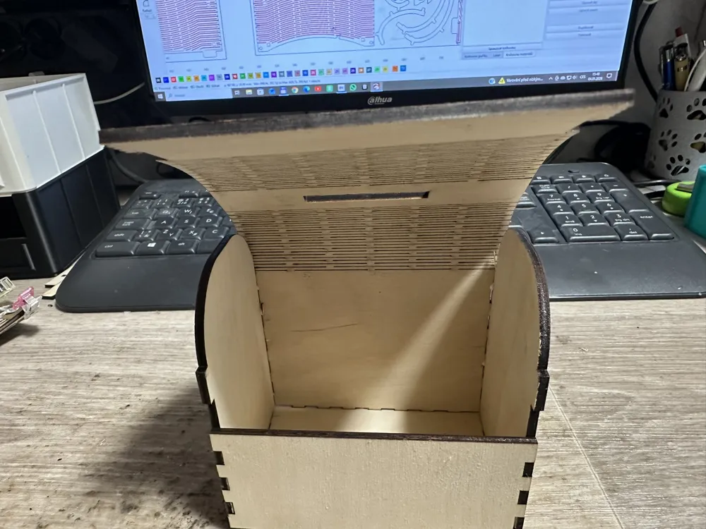 Money box chest - Free 3D Print Model - MakerWorld