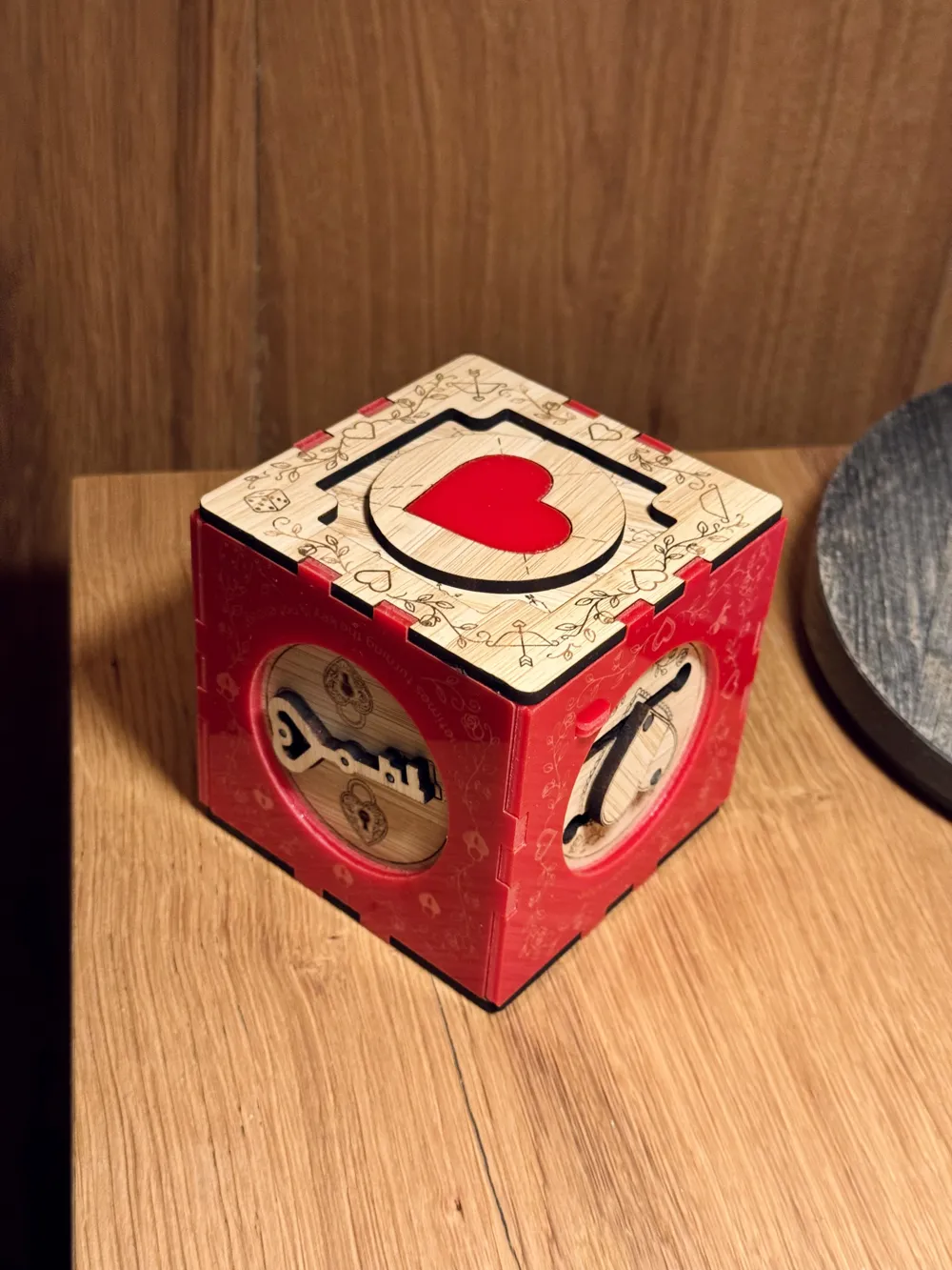 Hearts Unlocked - Mechanical Puzzle Box - Free 3D Print Model - MakerWorld