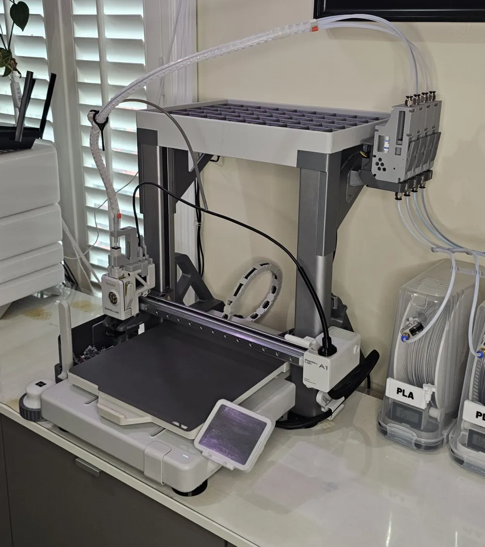 A1 Z-Axis Gantry Top Mount Storage Tray by jschemy MakerWorld: Download ...
