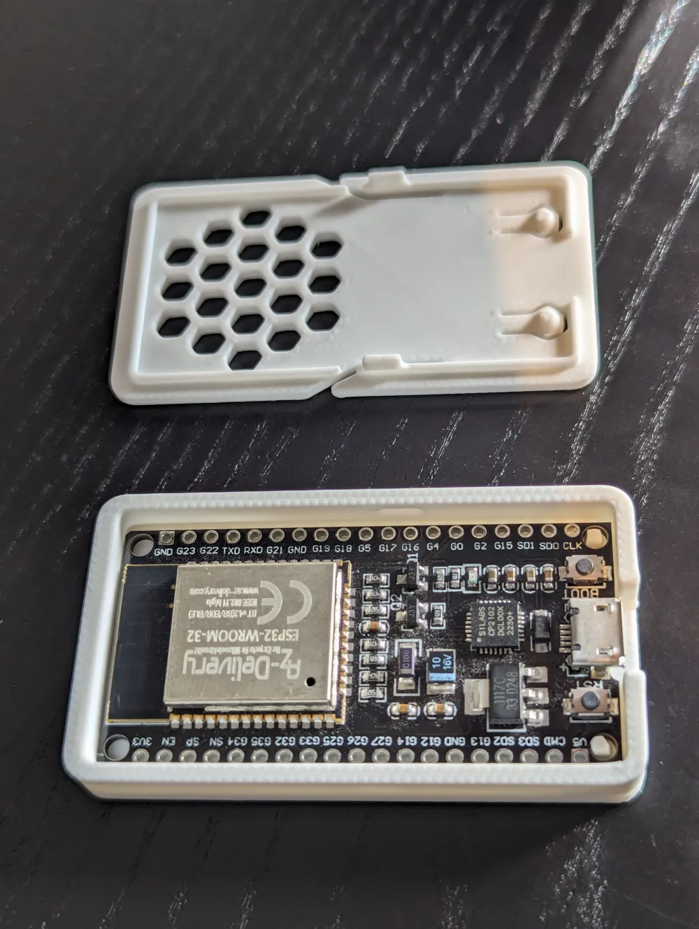 ESP32-WROOM-32 Slim (& Longer) Case Remixed by FlinkPT MakerWorld: Download Free 3D Models