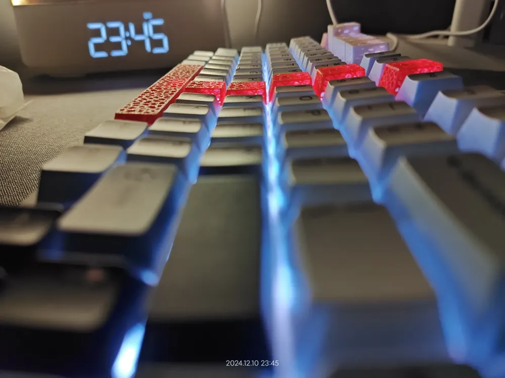 Hollow keycaps (R1|R2|R3), 1kg can make 1000 pieces by Huhhhh ...