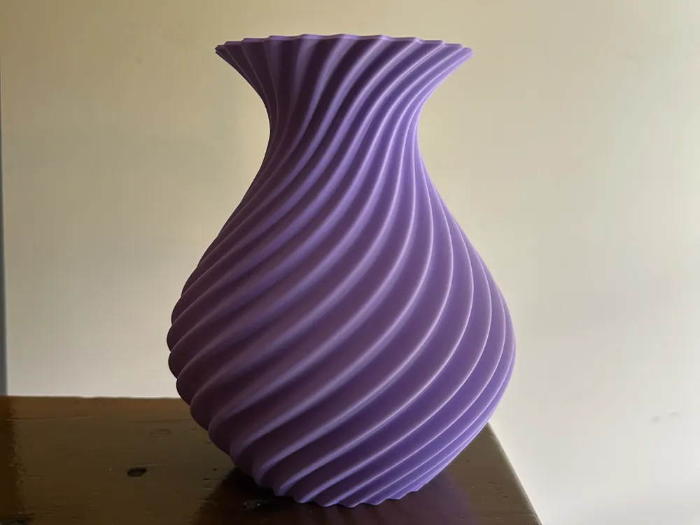 Vase by Luke Nicholson - MakerWorld