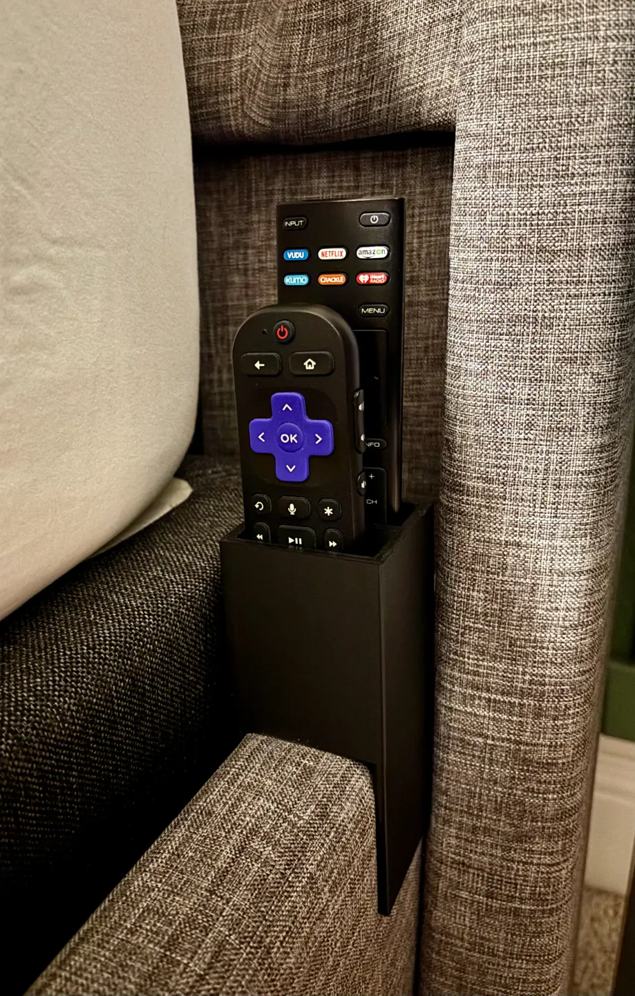 Bed Frame Remote Control Caddy - Double Holder by SuissaPrint - MakerWorld