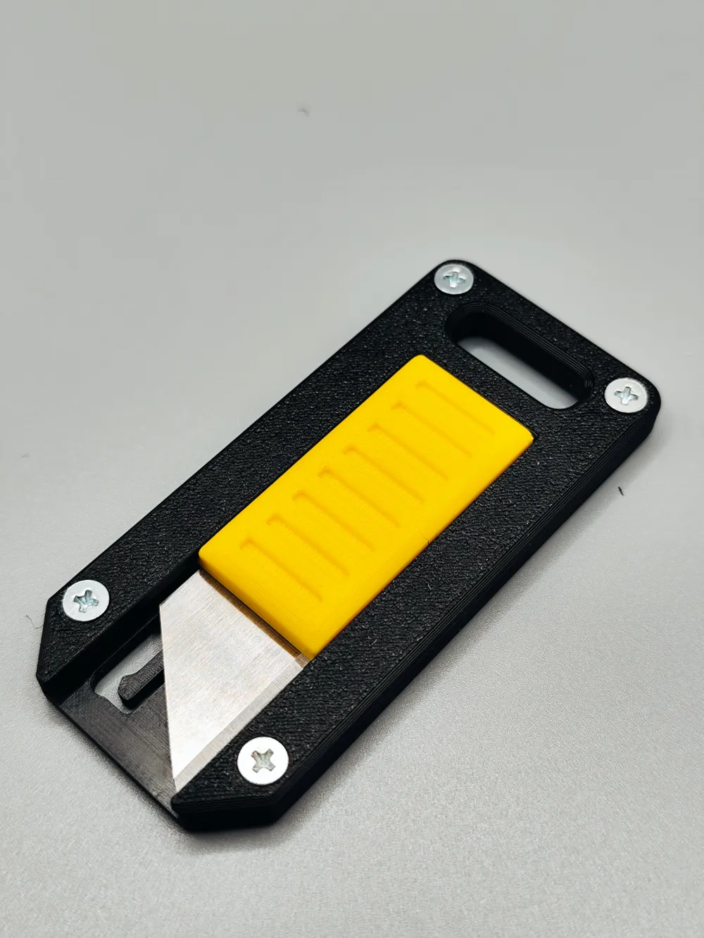 Utility knife Commando by fabio.becce23 - MakerWorld