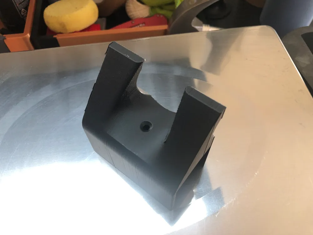 Bracket for hammer to be attached to shelf by stefanobaraldo1 - MakerWorld