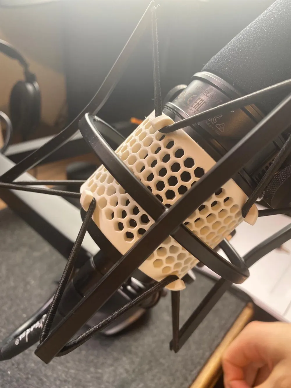 Shock mount adapter for Shure MV7 for Rode PSM-1 - Free 3D Print Model ...