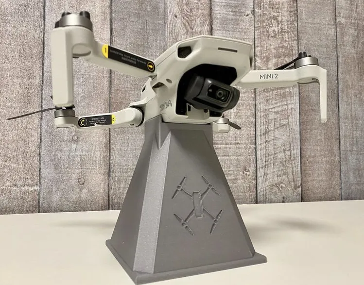 Dji mini 2 Drohne Stand Display by holonda3d - MakerWorld