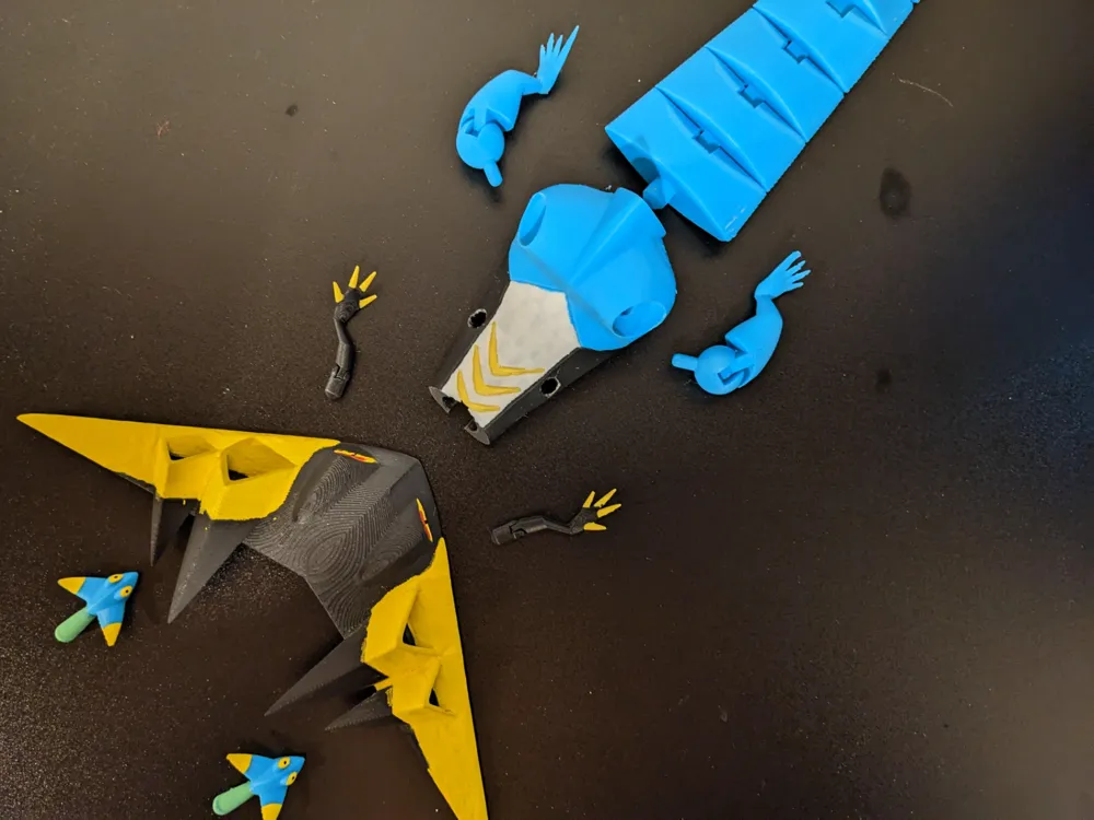 Shiny Dragapult w/ magnetic Dreepy (Articulated) - Free 3D Print Model ...