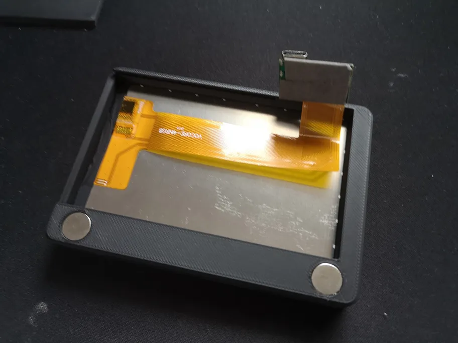 4" Vocore screen mag-mount for Simagic Alpha Evo by Mark_McQ MakerWorld: Download Free 3D Models