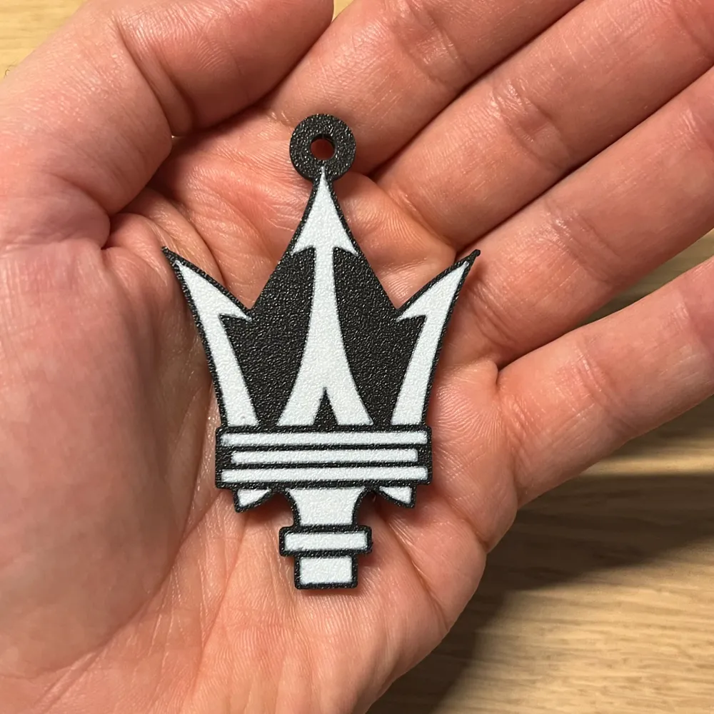 Maserati logo and wordmark keychain - Portachiavi Maserati logo e ...