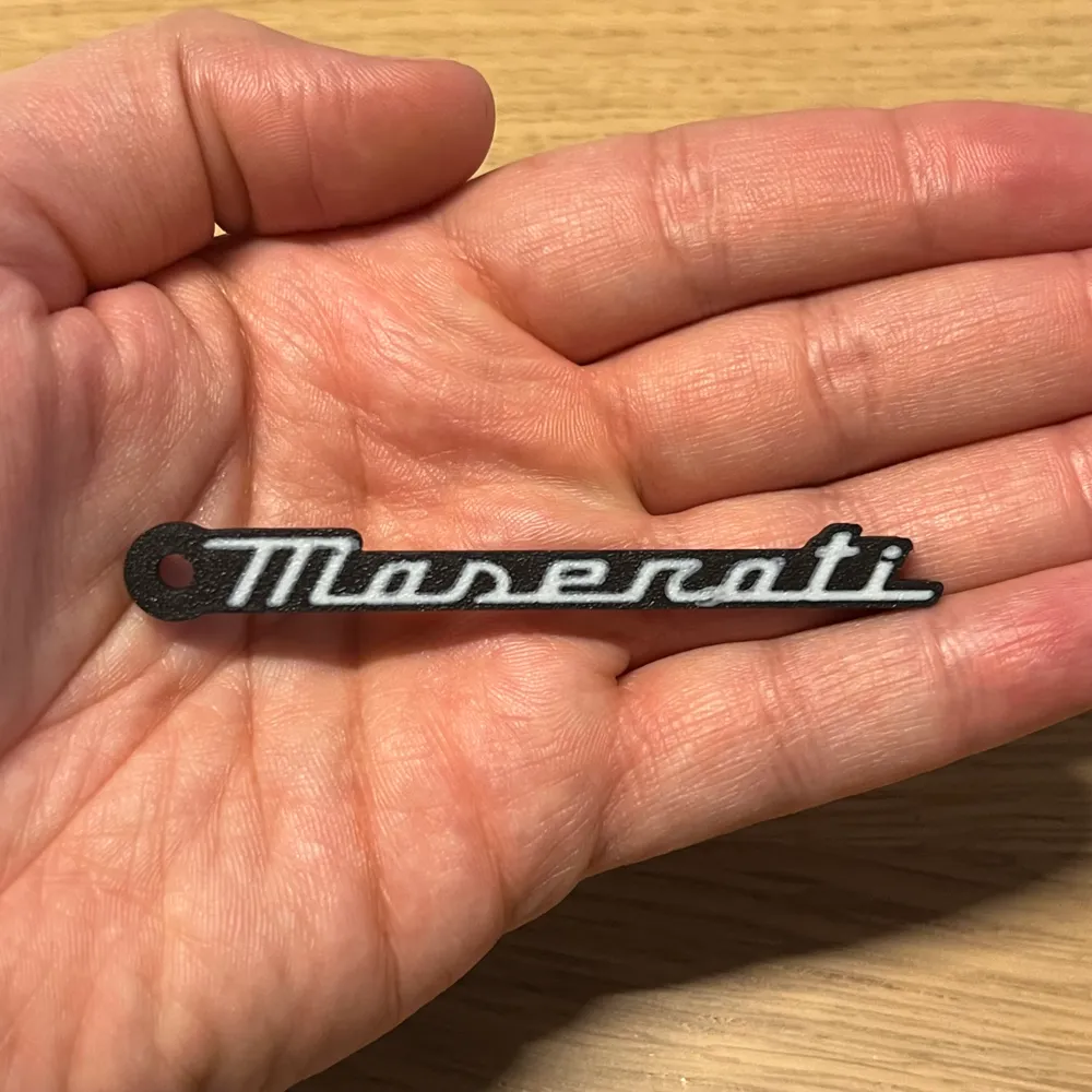 Maserati logo and wordmark keychain - Portachiavi Maserati logo e ...