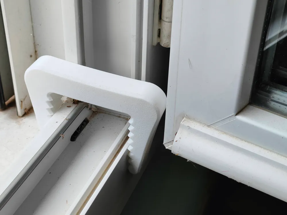 Window wedge (TPU) by Dje MakerWorld: Download Free 3D Models