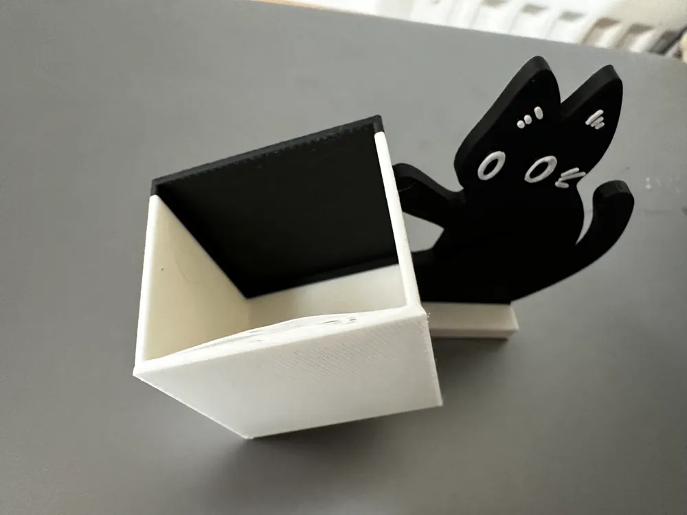 the cat is pushing the box by littlesandy - MakerWorld