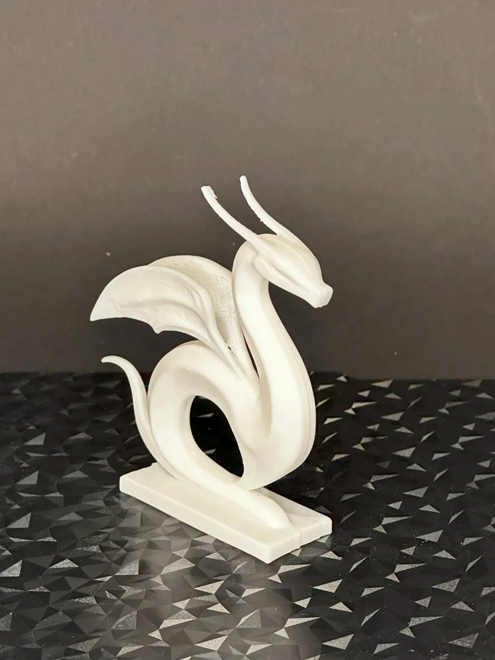 Minimalist Sculpture Small Dragon by BrainyRP - MakerWorld
