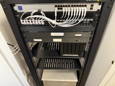 RackMod 1U: Modular Server Rack by tomtechie MakerWorld: Download Free ...