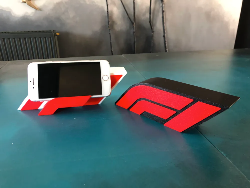 Formula 1 phone stand (no AMS) - Free 3D Print Model - MakerWorld