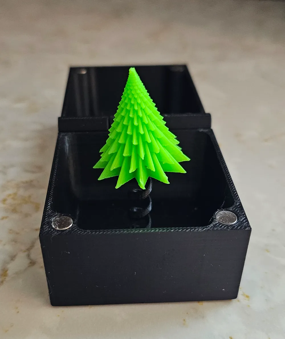 Springy Surprise Box - jack in the box by shamrockwood315 - MakerWorld
