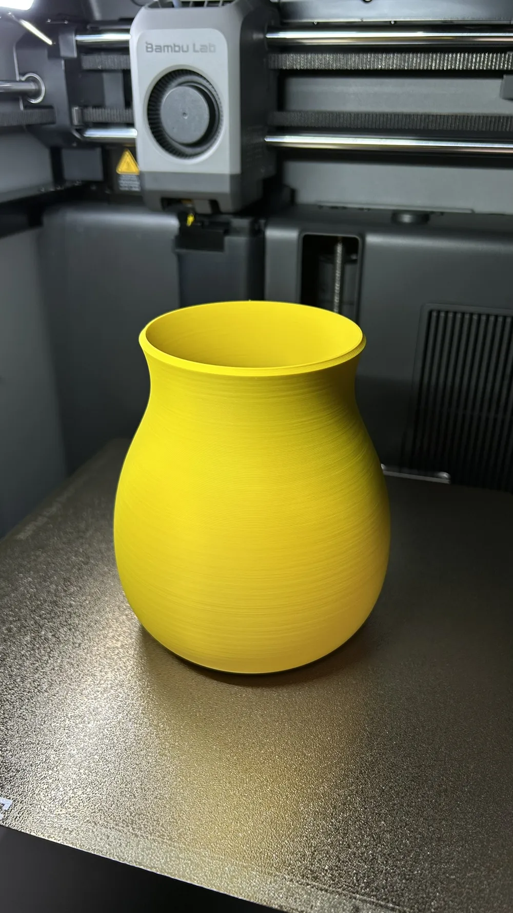 Small smooth vase - Free 3D Print Model - MakerWorld