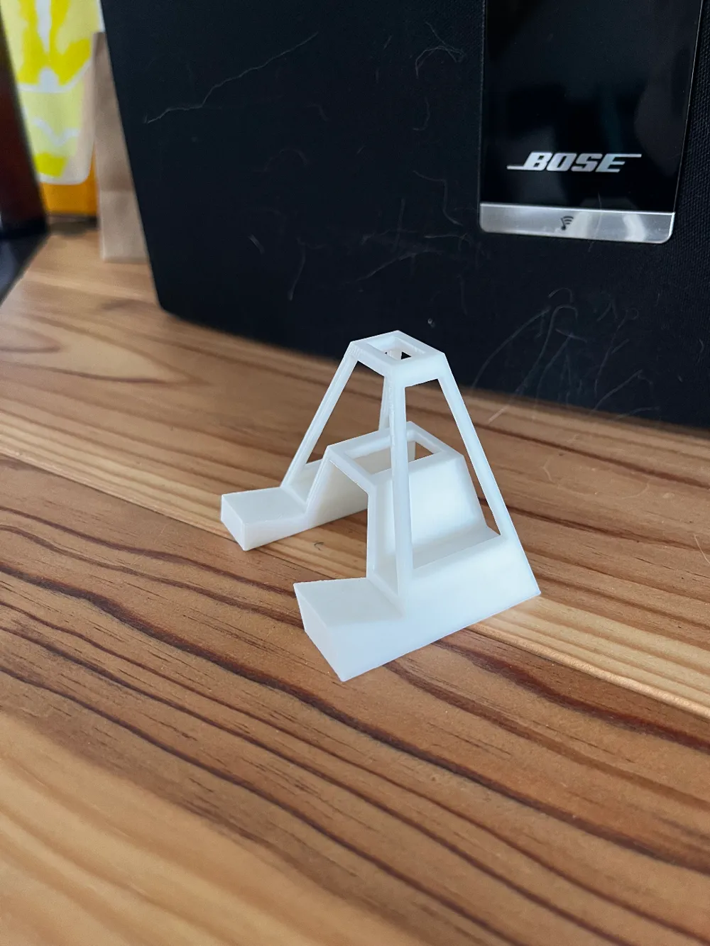 Manga stand by Studio3D_Pilou - MakerWorld