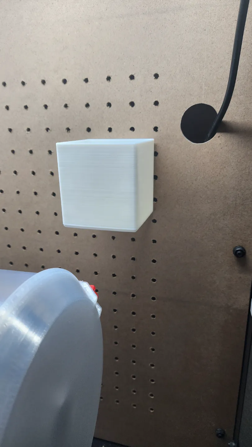 Pegboard Alcohol Bin by utesbd - MakerWorld