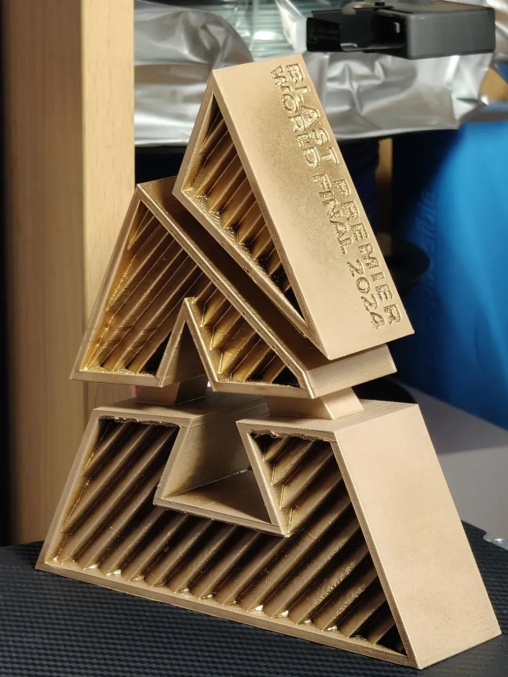 BLAST WORLD FINAL TROPHY by Wenjing MakerWorld: Download Free 3D Models