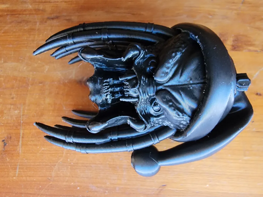 Predator Christmas Ornament - Free 3D Print Model - MakerWorld
