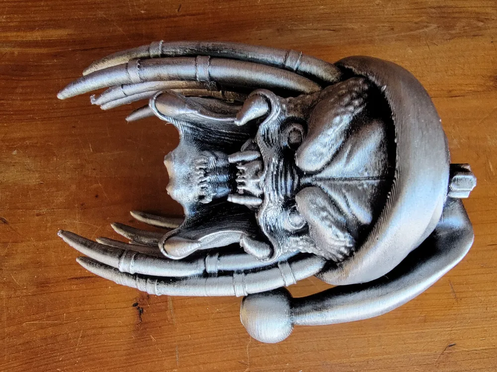 Predator Christmas Ornament - Free 3D Print Model - MakerWorld