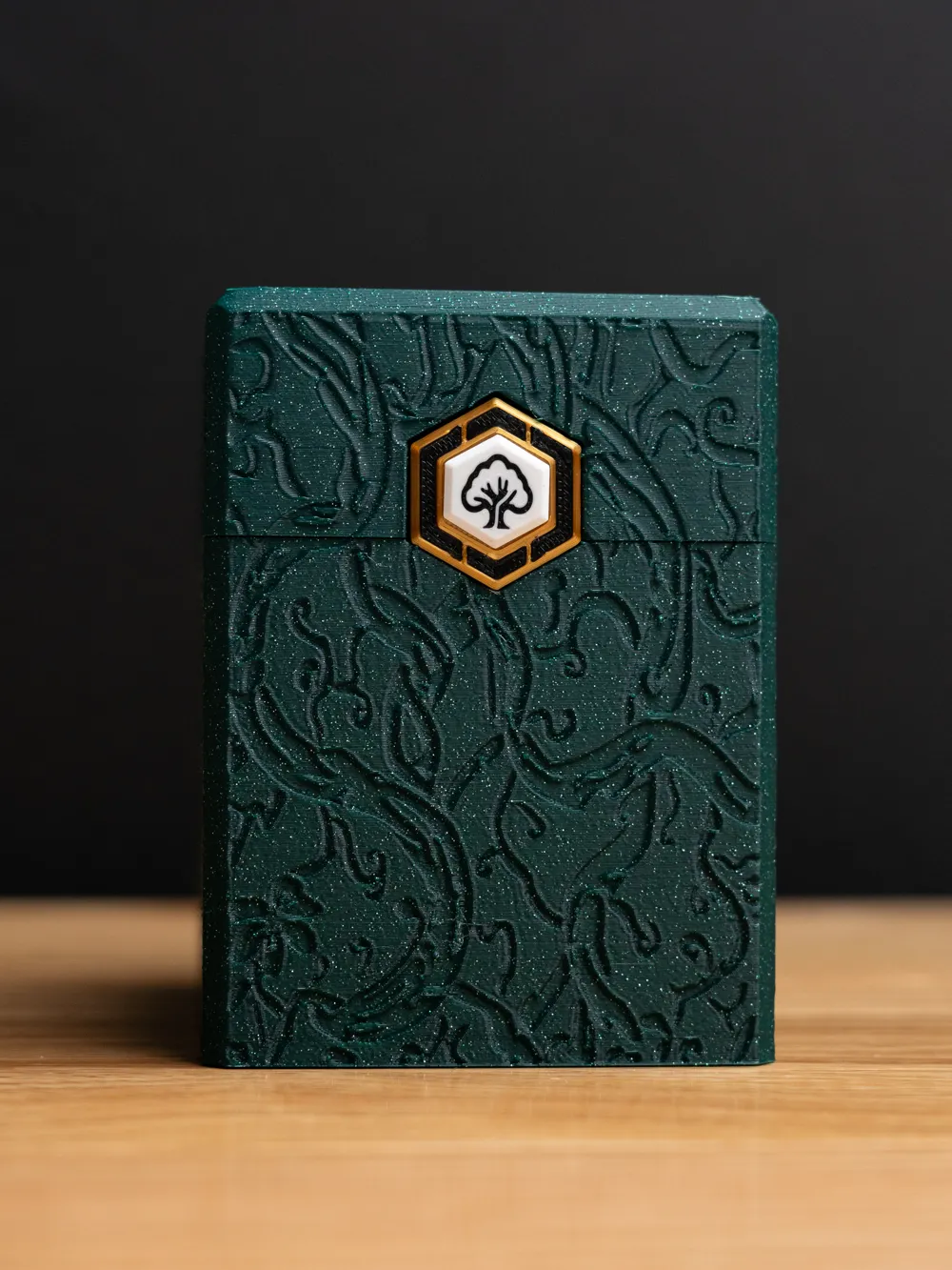 ForgeDeck Echo Green. MTG Forest Deck Box by The Layer Forge MakerWorld: Download Free 3D Models