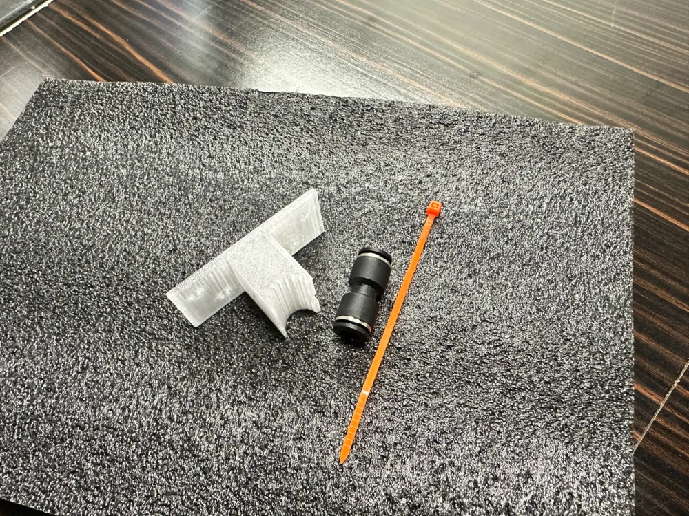 PTFE Tube Connector Wall Stand by Bence Racz - MakerWorld